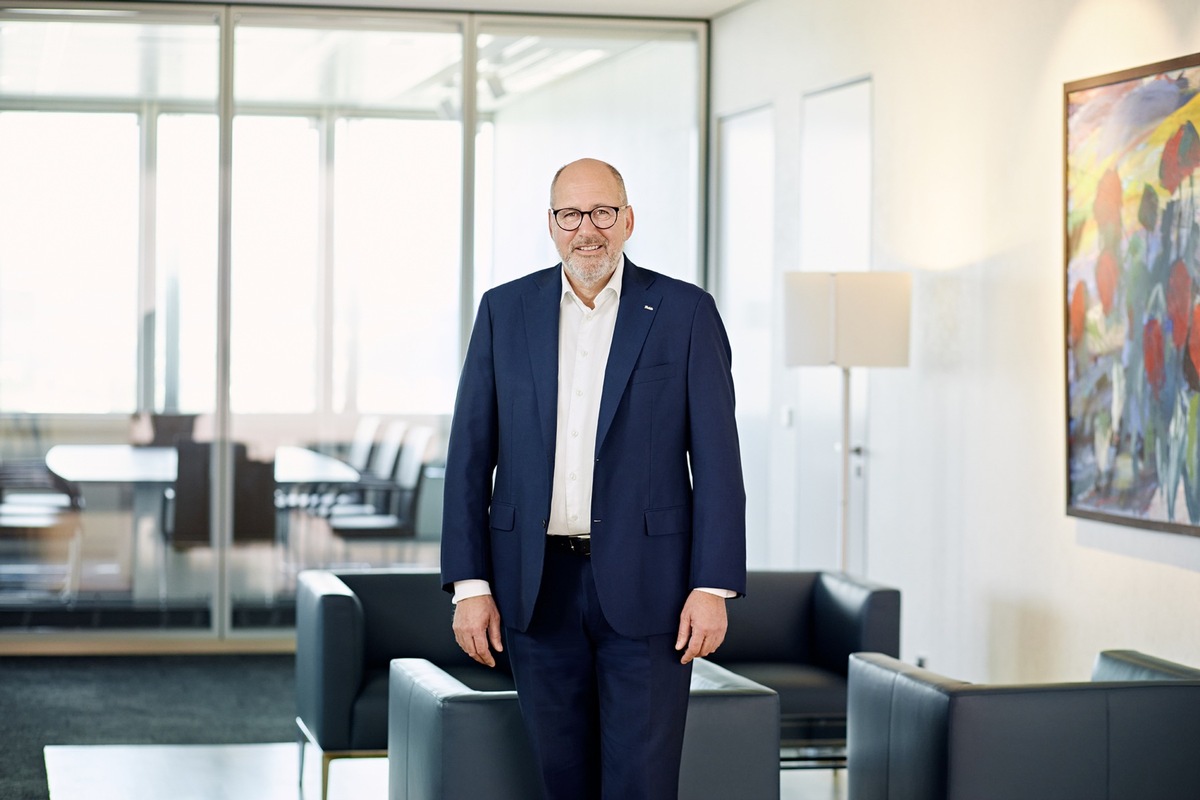 Presse-Information: Debeka-Chef Thomas Brahm feiert 40-jähriges Dienstjubiläum | Presseportal